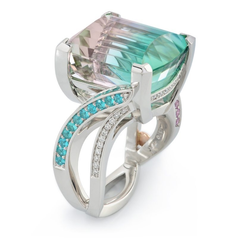 Custom Award Winning Ring – Coffin & Trout Fine Jewelers