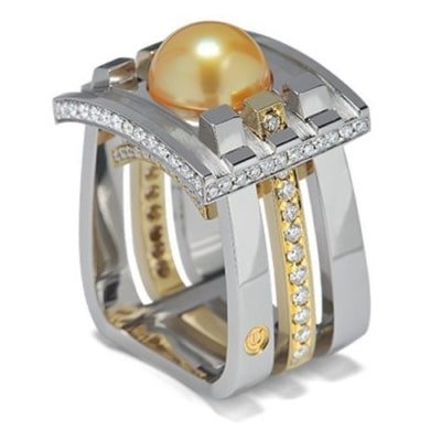 Luxurious Men's Pagoda Ring with Golden South Sea Pearl